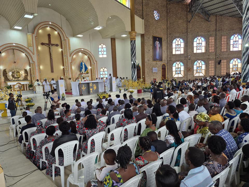 Ruyenzi, Rwanda: Consecration took place of the new parish church of St ...